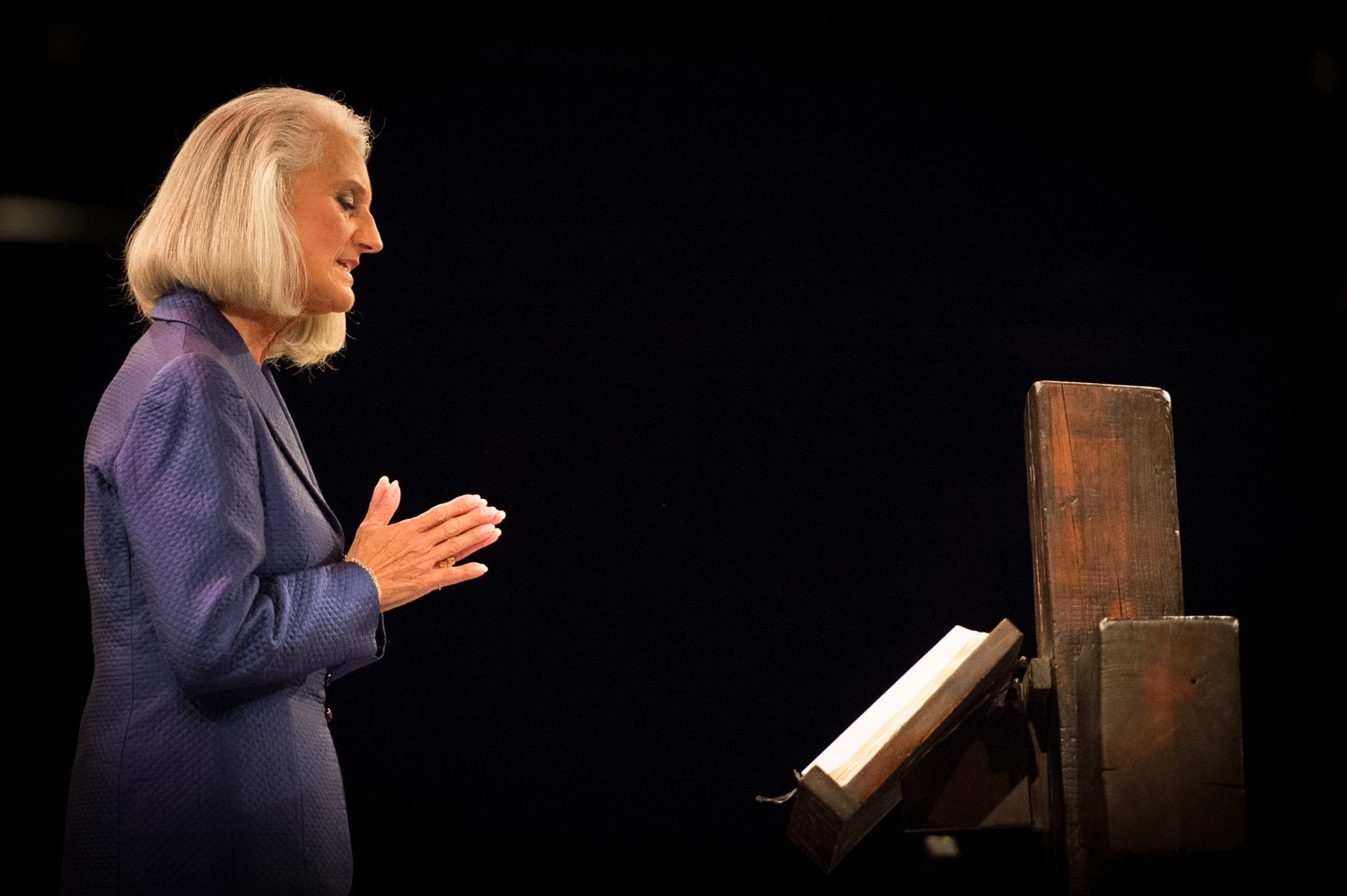 About Anne - test | Anne Graham Lotz - Angel Ministries